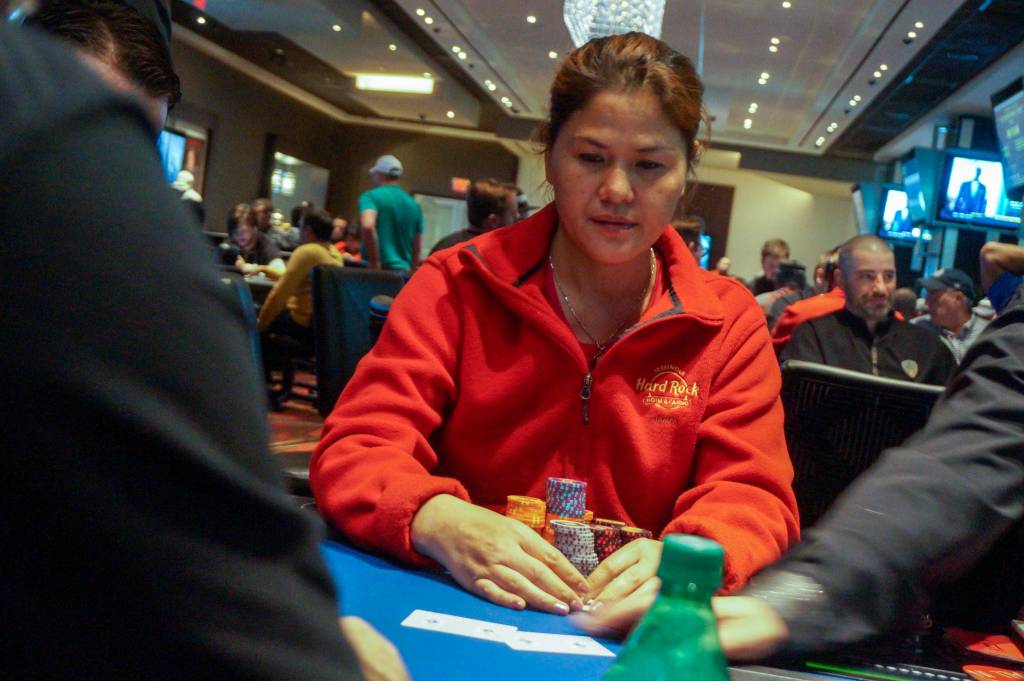 Event 1 Flight C: Ying Lin Eyes Chip Lead in Level 14 | Seminole Hard ...