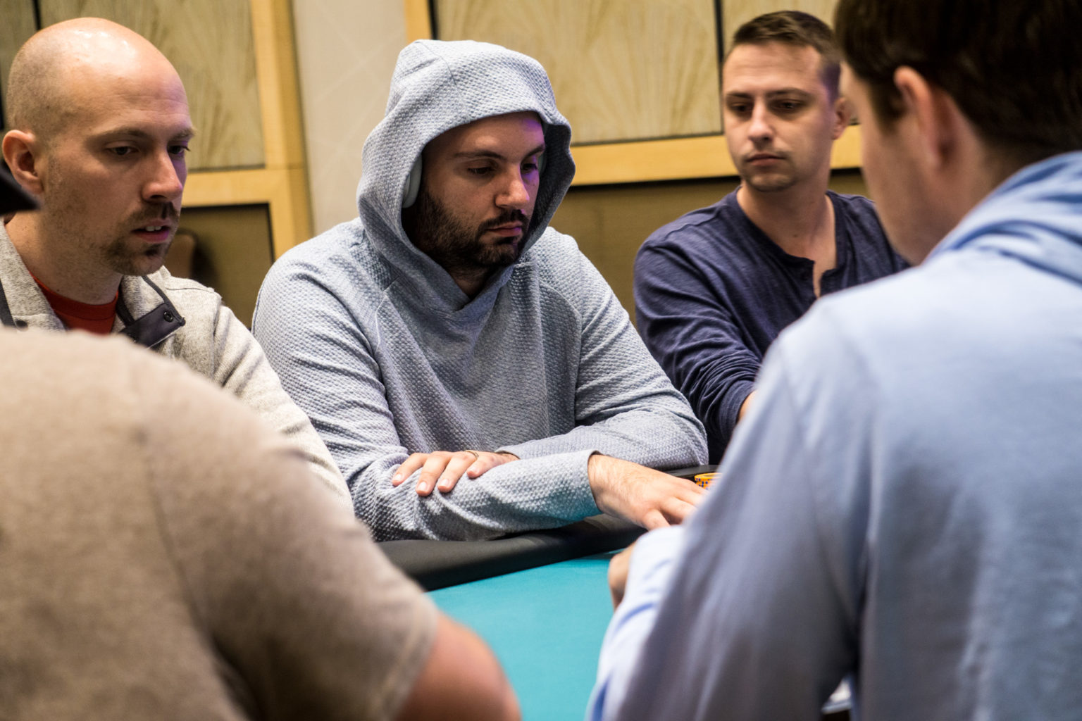 $2,200 High Roller: Steven Veneziano Leads on Break | Seminole Hard ...